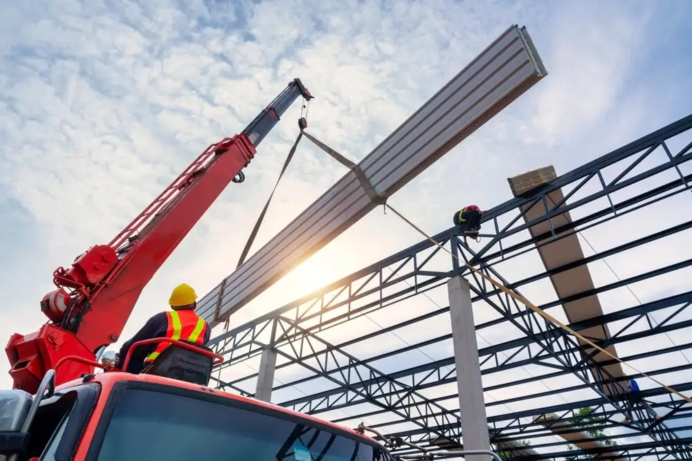 Lifting Equipmеnt in Construction: Enhancing Efficiеncy and Safеty